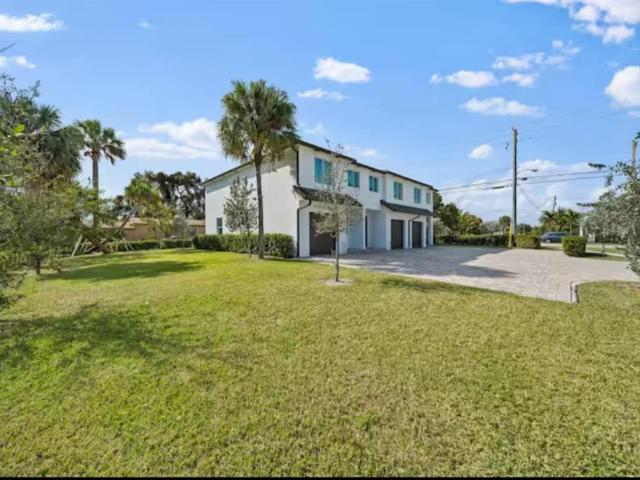 1559 W 26th Ct, Unit 3, Riviera Beach, FL 33404 | MLS #F10546 | Compass