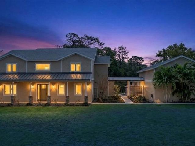 15503 Trotting Horse Ln, Tavares, FL 32778