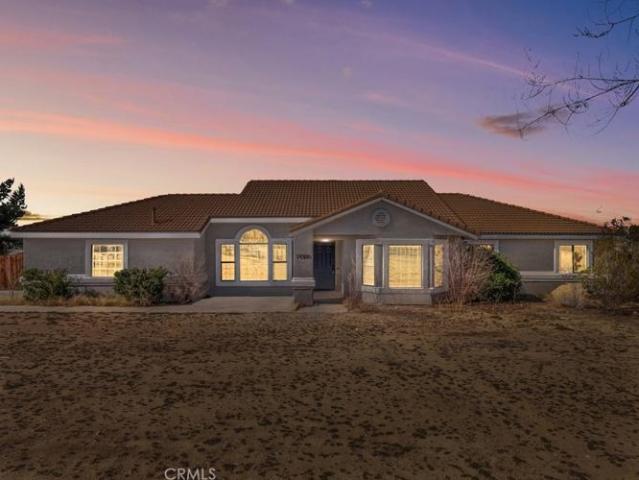 15500 Pohez Rd, Apple Valley, CA 92307