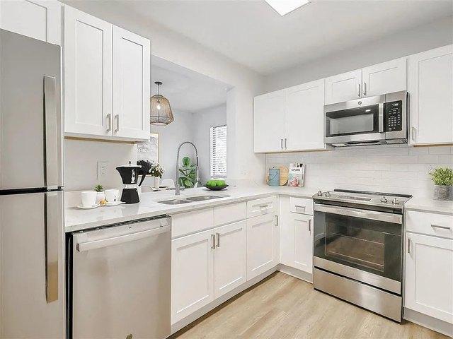 15501 Bruce B Downs Blvd, Tampa, FL 33647