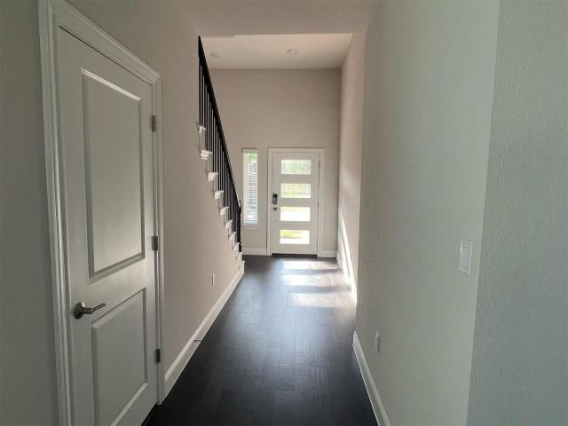 15501 Ellinger Dr