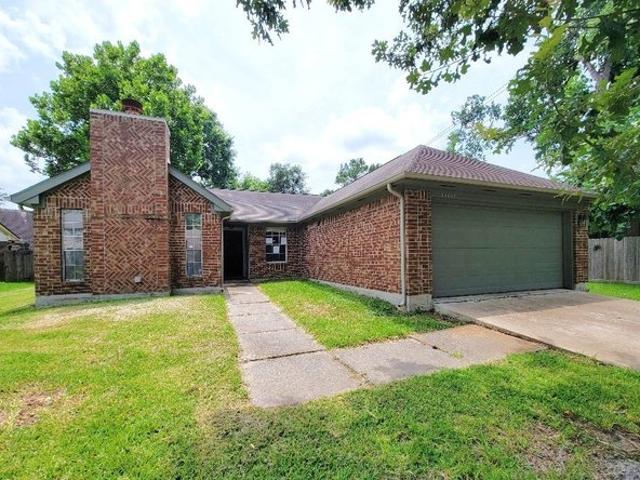 15502 Richford Dr, Friendswood, TX 77546