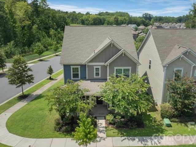 15505 Davidson East Dr, Davidson, NC 28036