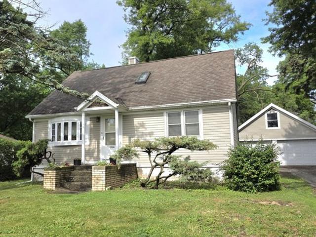 15506 Clifton Park Ave, Markham, IL 60428