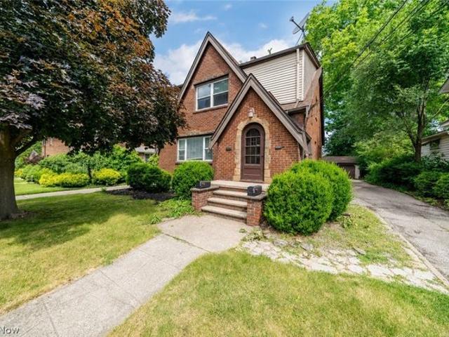 15506 Lydian Ave, Cleveland, OH 44111