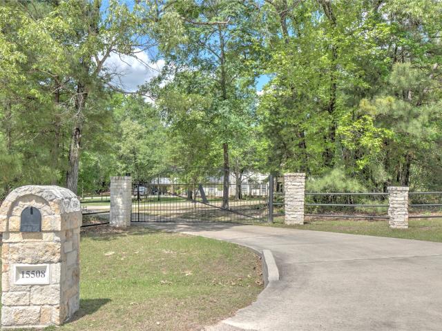 15508 Crown Oaks Dr, Montgomery, TX 77316 | MLS #6660