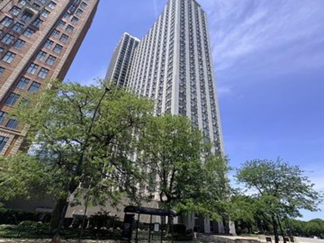 1550 N Lake Shore Dr Apt 3C, Chicago, IL 60610