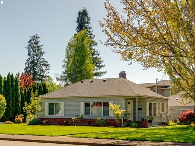 1550 NE 18th St, McMinnville, OR 97128