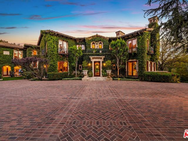 1550 Amalfi Drive
