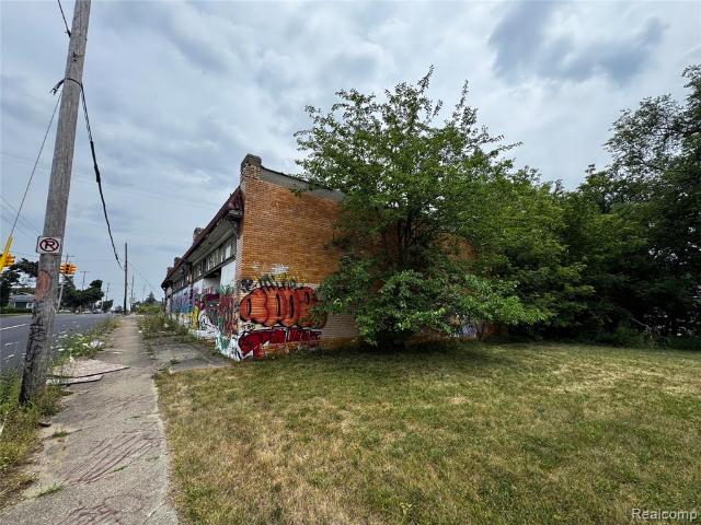 1550 Davison Road