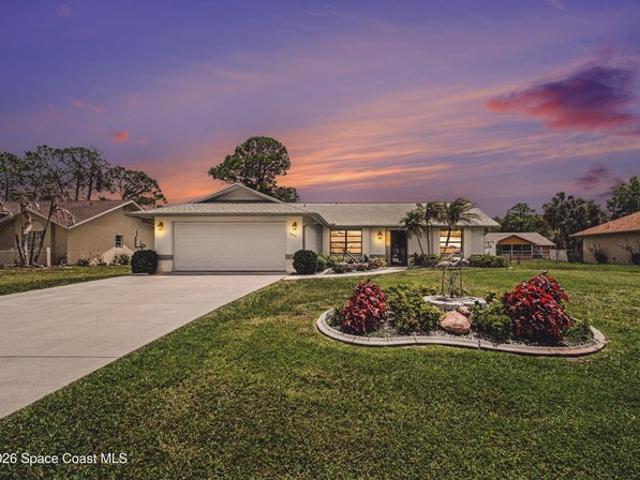 1550 Heartwellville St NW, Palm Bay, FL 32907