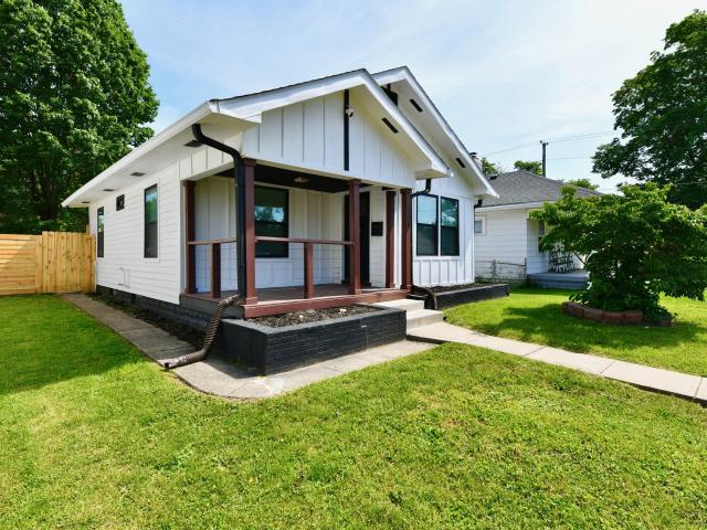 1550 Hoefgen Street