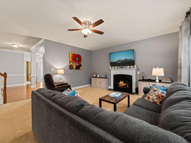 1550 Lake Louise Lane