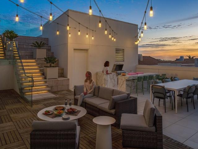 1550 Lincoln 2 Bedroom Apartment for Rent at 1550 Lincoln Blvd, Santa Monica, CA 90401 Mid City