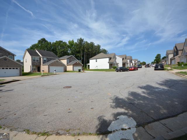 1550 Persimmon Trace