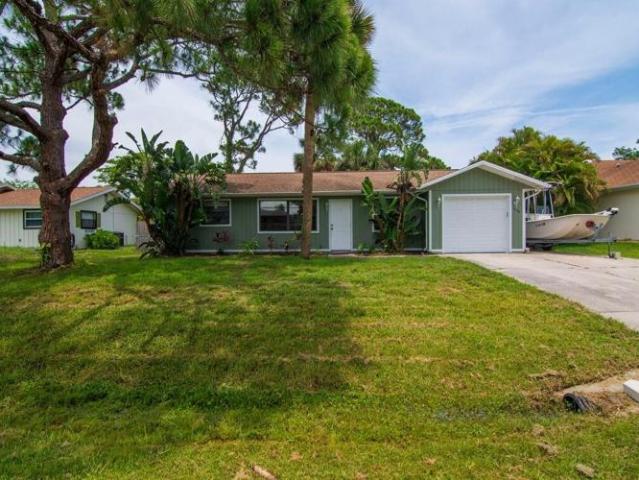 1550 Polynesian Ln, Sebastian, FL 32958