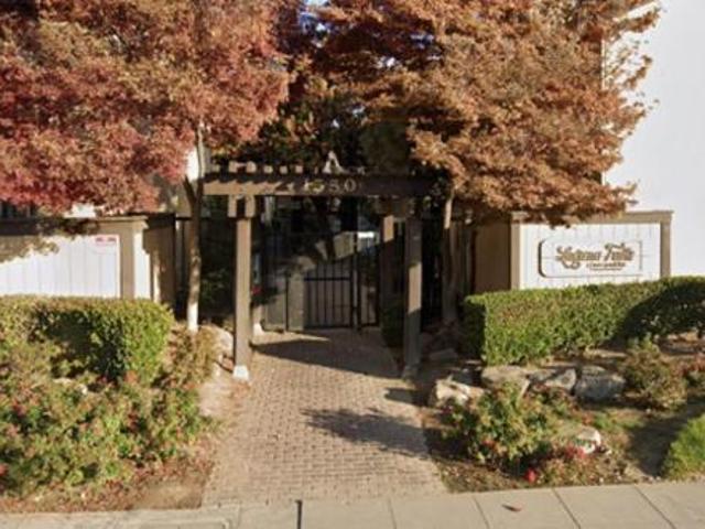 1550 W Ashlan Ave 110, Fresno, CA 93705