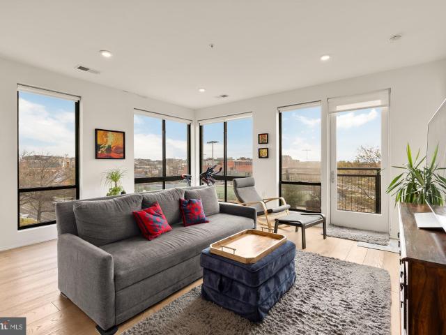 1550 11th St NW, Unit 401, Washington, DC 20005 | MLS #DCDC2255 | Compass