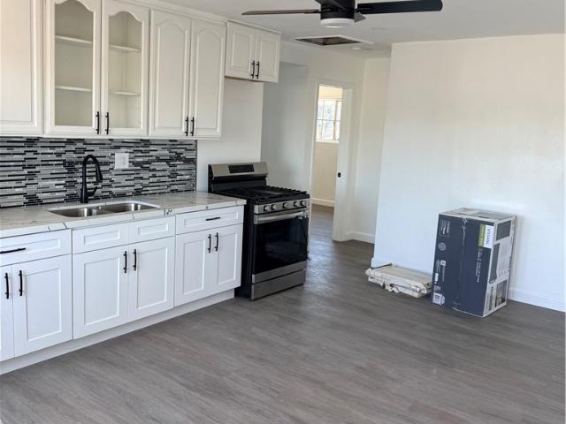 1550 1/2 W 59th Place