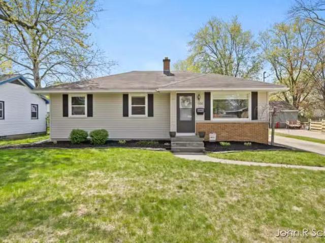 1550 32nd St SW, Wyoming, MI 49509 MLS 25018850