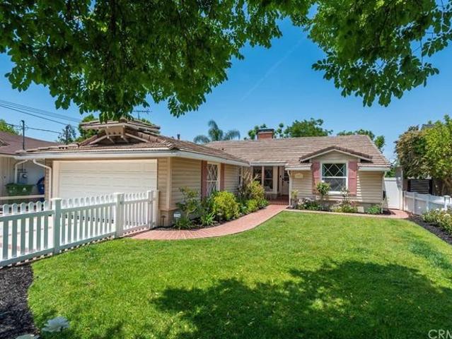 15511 Huston St, Encino, CA 91436