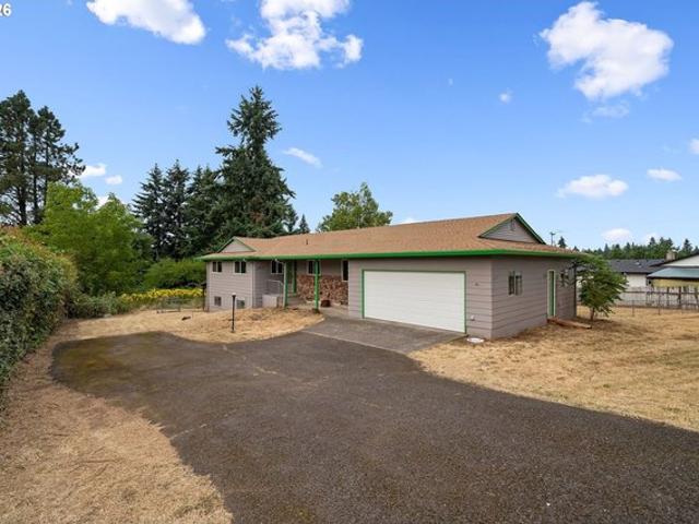 15515 Henrici Rd, Oregon City, OR 97045