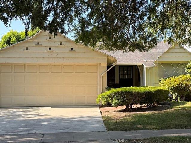 15516 Huston St, Sherman Oaks, CA 91436