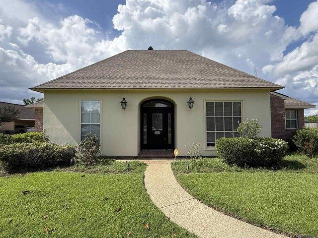 15518 Therese Ct, Prairieville, LA 70769