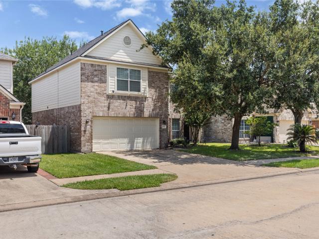 15518 Elm Leaf Place