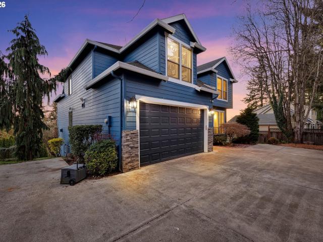 1551 N 4TH CT