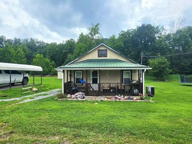 1551 Crackers Neck Rd, Big Stone Gap, VA 24219