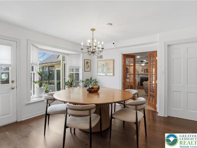 1551 Duxbury Court