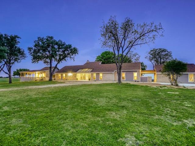 1551 FM 1466, Coupland, TX 78615