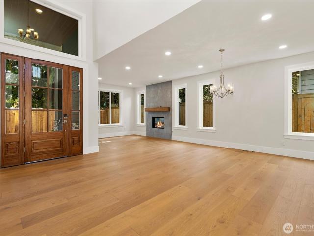 1551 th Ave W, Edmonds, WA 98026 | MLS #2510 | Compass