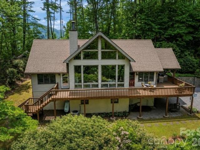 1551 Walnut Creek Rd, Waynesville, NC 28786
