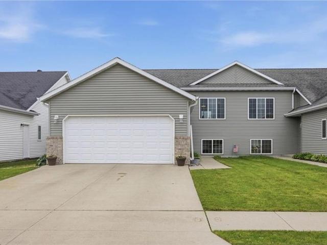 1551 34th Ave S, Moorhead, MN 56560