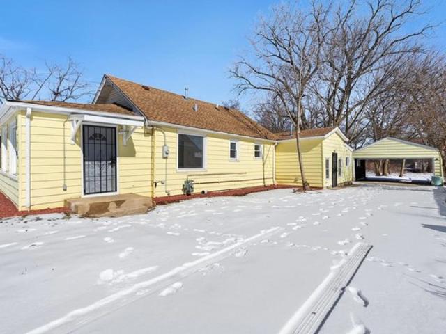 15527 Lamon Ave, Oak Forest, IL 60452