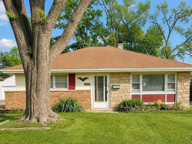 15527 Rose Dr, South Holland, IL 60473