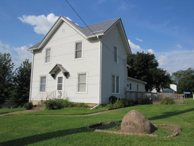 15524 Blacksmith Rd, Anamosa, IA 52205