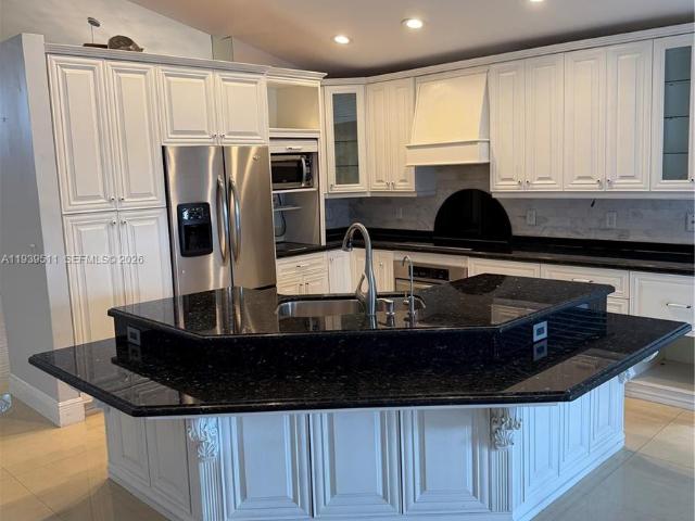 1552 NW 135th Ave, Pembroke Pines, FL 33028 | MLS #A11939 | Compass