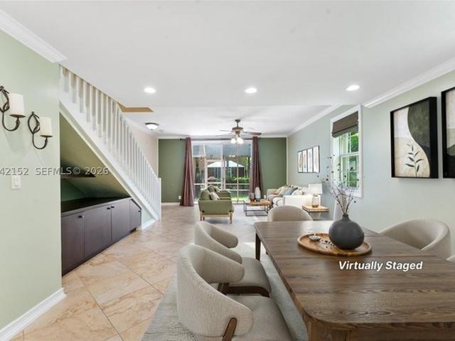1552 Barcelona Way Unit 6 19, Weston, FL 33327