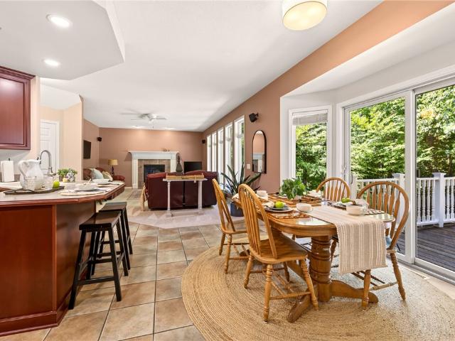 1552 Fallen Leaf Terrace