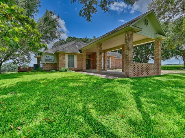1552 Holub Rd, Schulenburg, TX 78956 | MLS #58476
