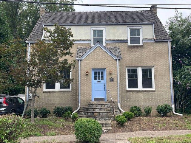 1552 Virginia St E, Charleston, WV 25311
