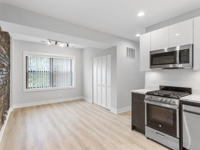 1552.5 W Juneway Ter, Unit 3H, Chicago, IL 60626 | MLS #12563 | Compass