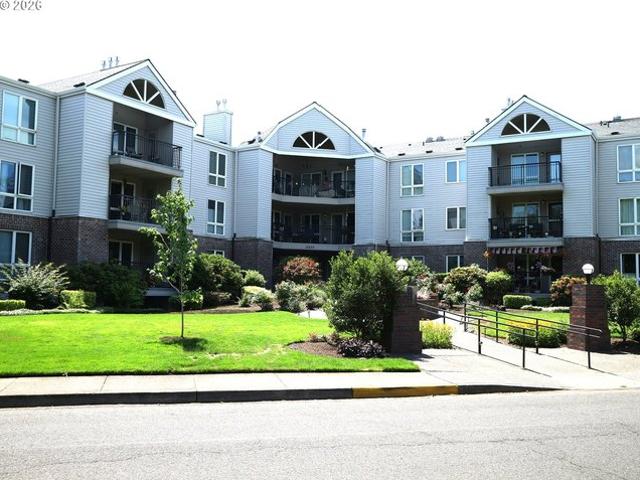 15530 NE Knott St Unit 30, Portland, OR 97230