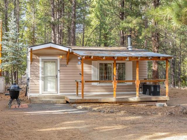 15530 Rim Dr, La Pine, OR 97739