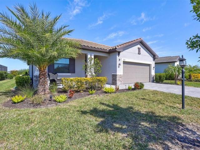 15531 Islandwalk Ave, Lakewood Ranch, FL 34211