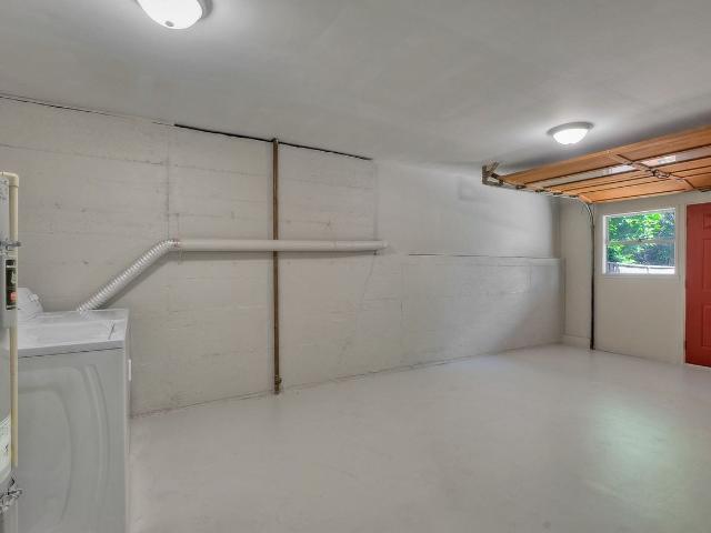15532 27th Ave NE 3 Bedroom Apartment for Rent at 15532 27th Ave Ne, Shoreline, WA 98155