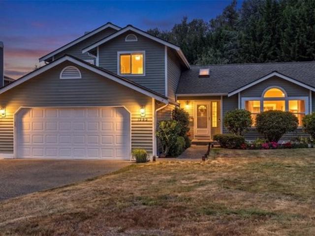 15532 th Ct SE, Renton, WA 98058